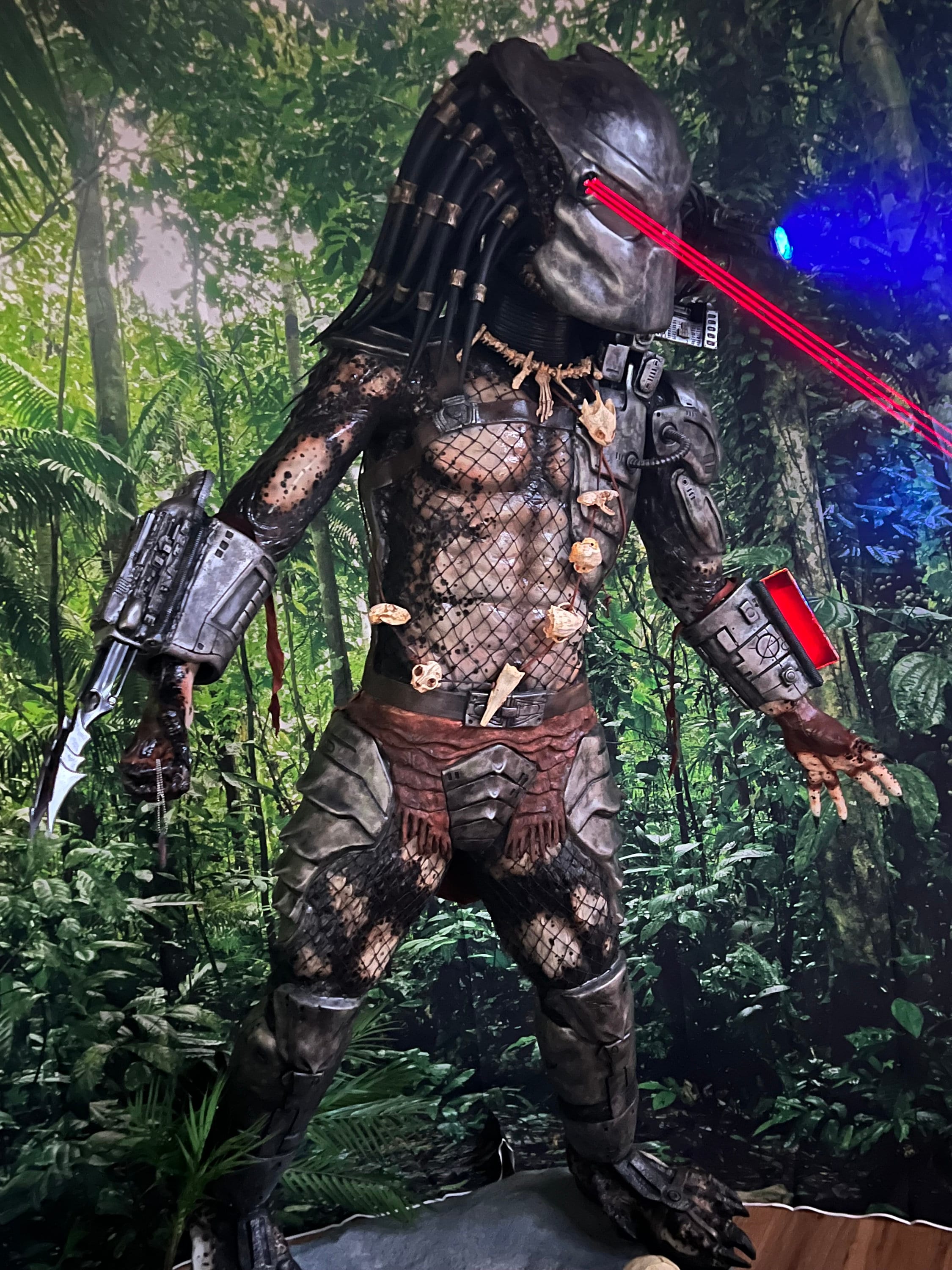Predator Statue Display Full Size - Etsy Canada