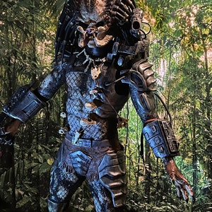 Predator Statue Display, Full Size, Life Size Predator Prop - Etsy