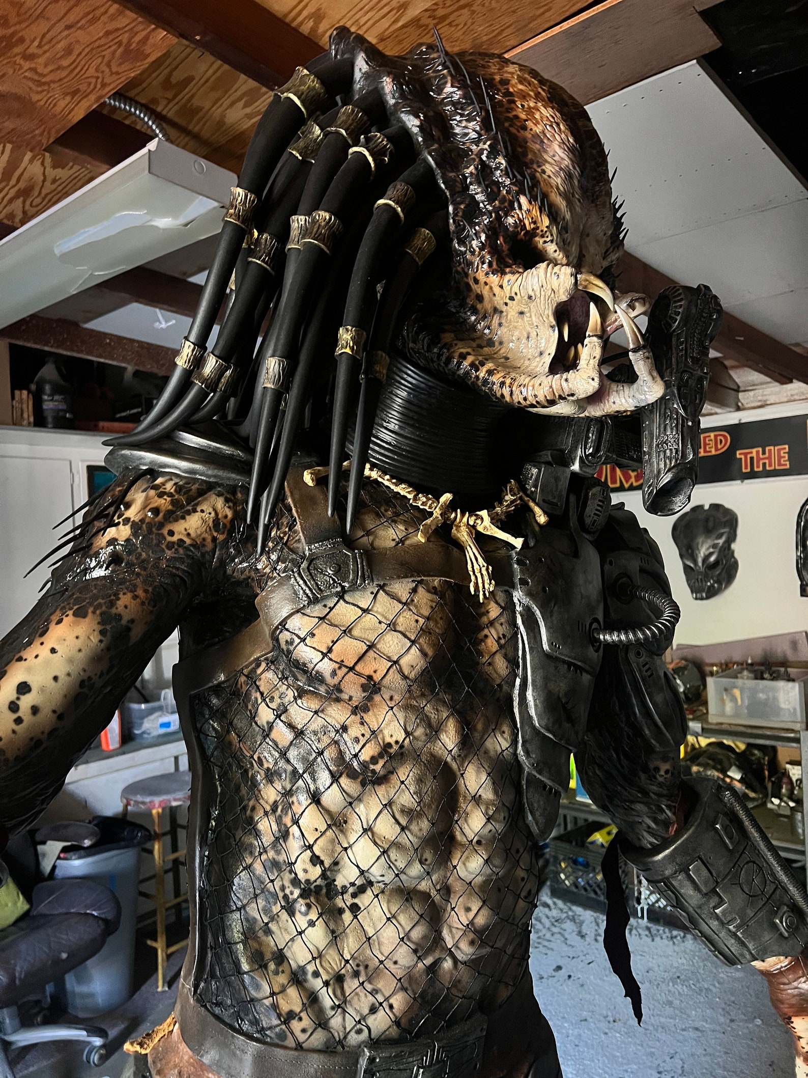 Predator Statue Display, Full Size - Memorabilia - Etsy