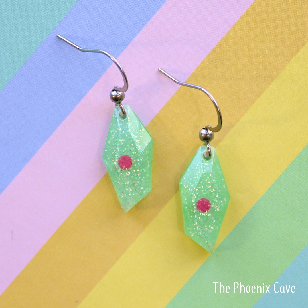 FF6 Magicite Dangle Earrings Glow in the Dark Crystal Handmade Resin ...