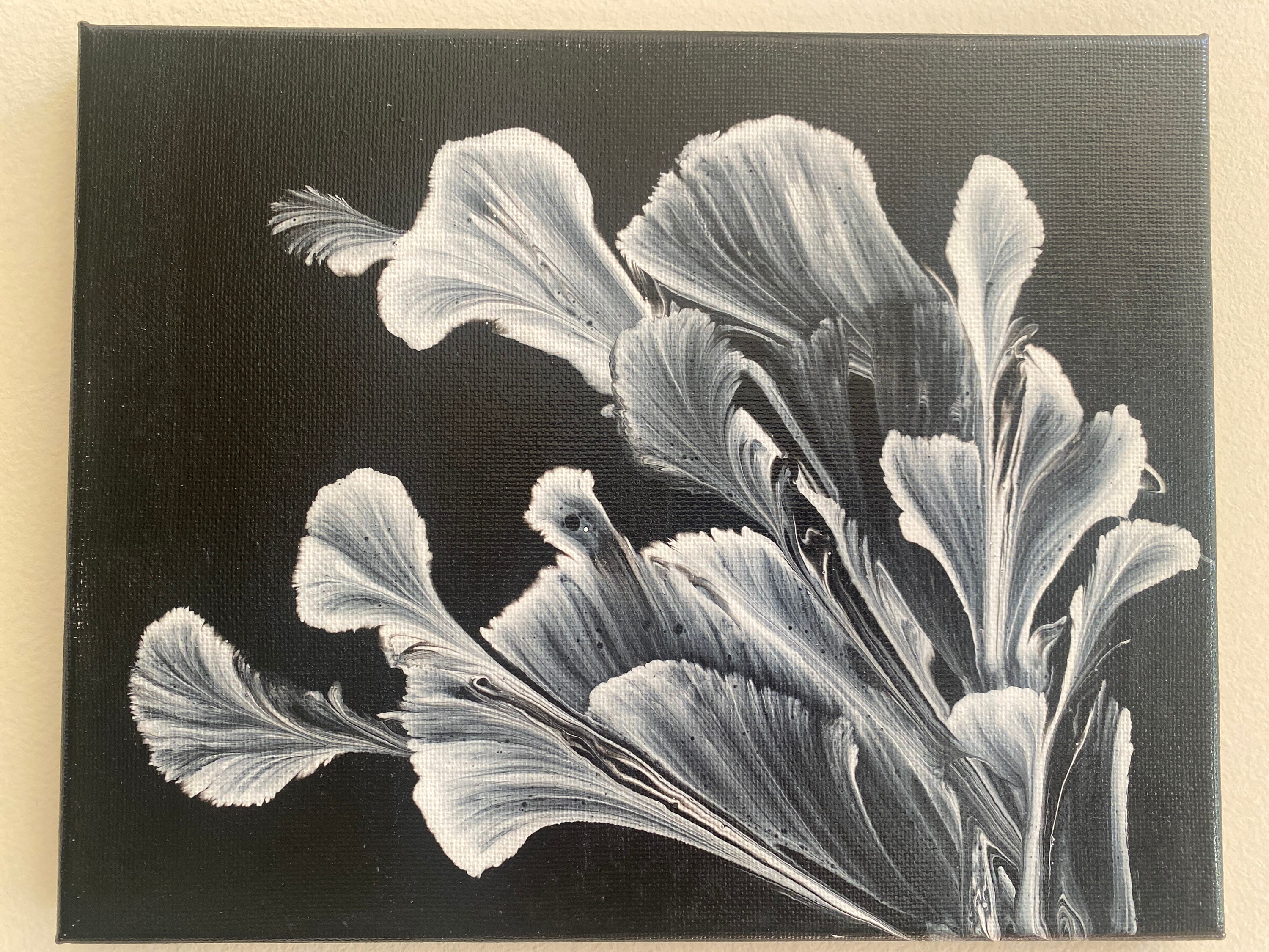 Beautiful 8x10 Black and White Detailed Wispy Flowy Flowers Canvas ...