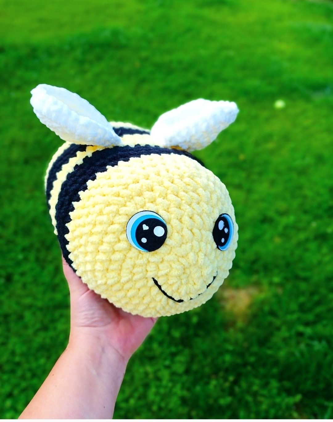 Bee Plushy Giant Bumblebee Plushy Crochet Teddy, Big Stuffed Toy ...