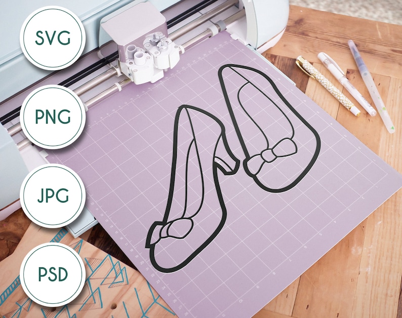 Ruby Red Slippers Heels Shoes Line Art - the Wizard of Oz Inspired SVG ...