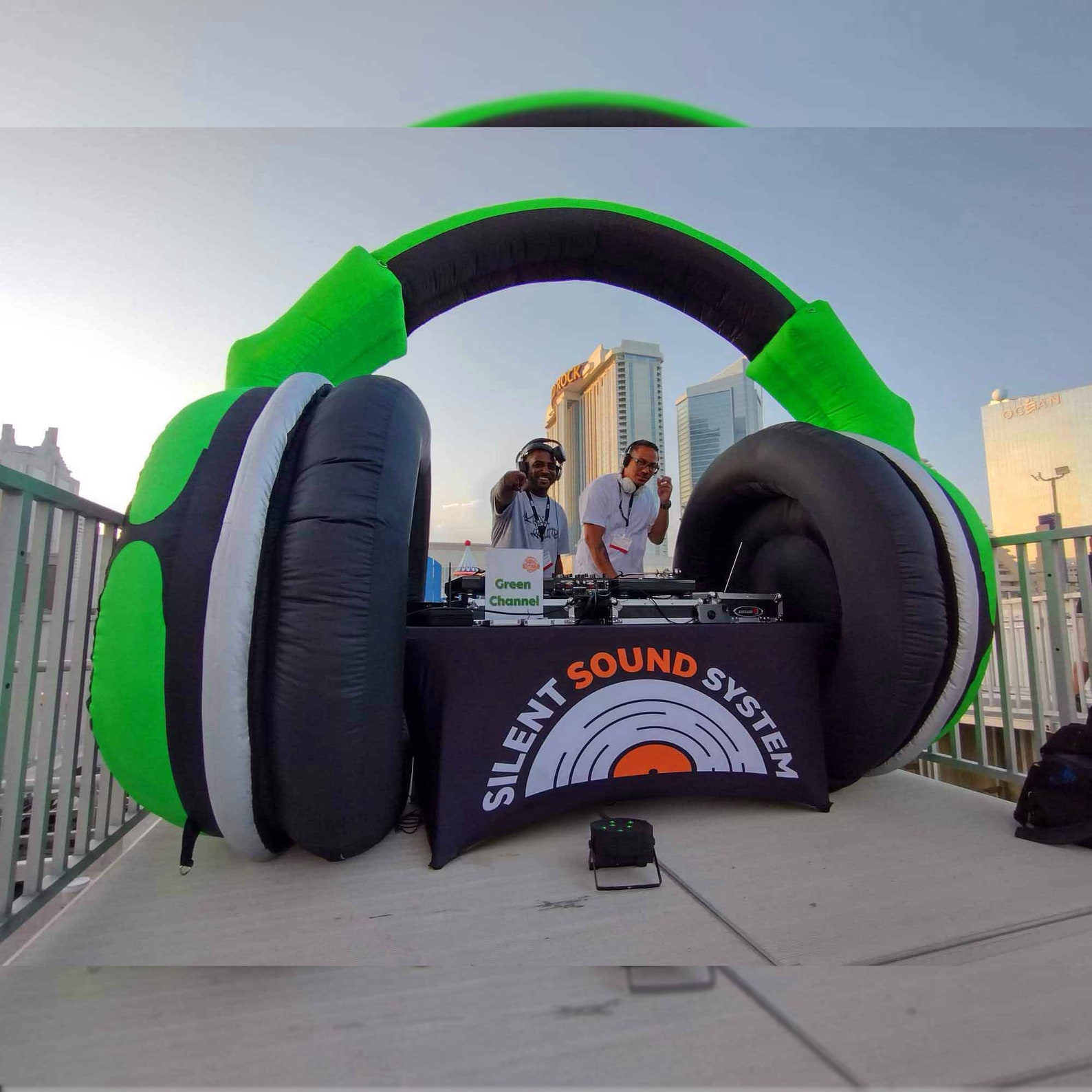 Customizable Giant Inflatable Headphones for DJ Booths and More - Etsy