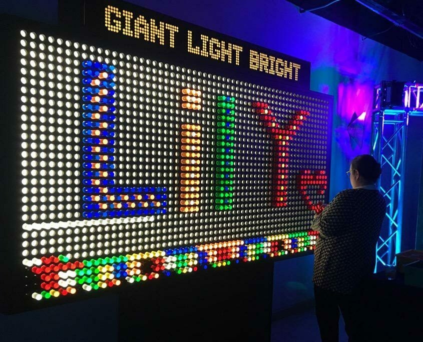 600 Giant Light Bright Pegs and Case | Lite Brite Round Polished Clear ...