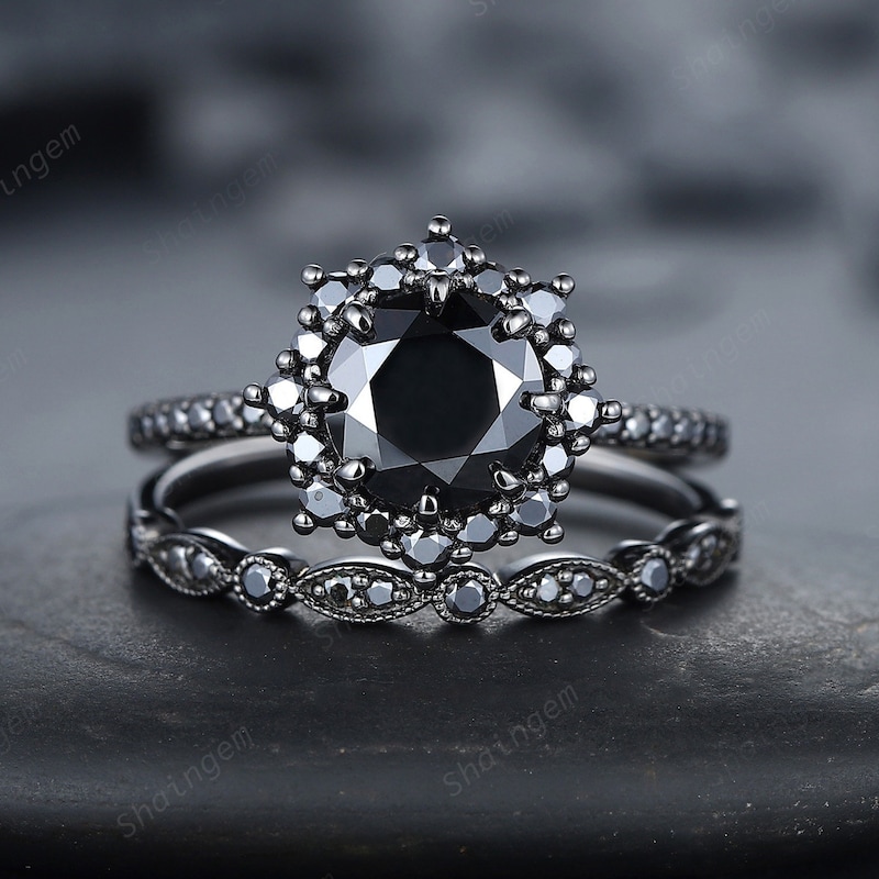 Black Ring - Etsy