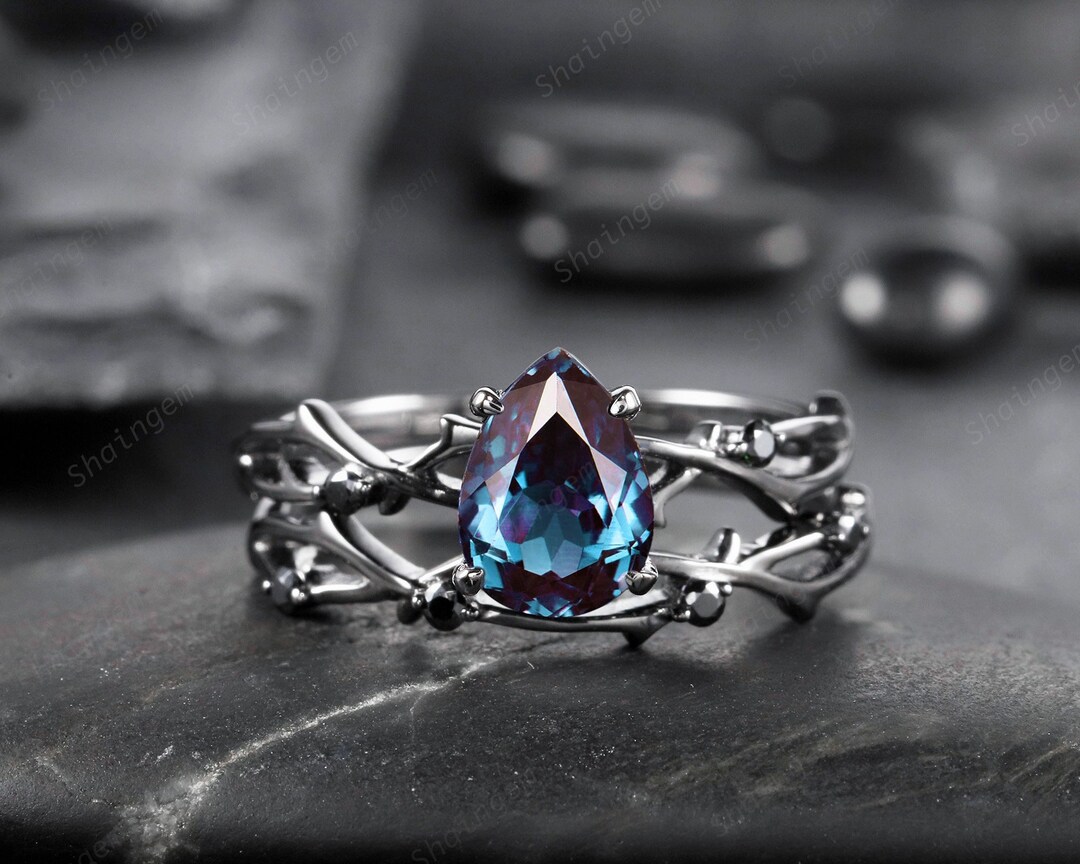Vintage Rhodium Black Pear Alexandrite Engagement Ring Set - Etsy