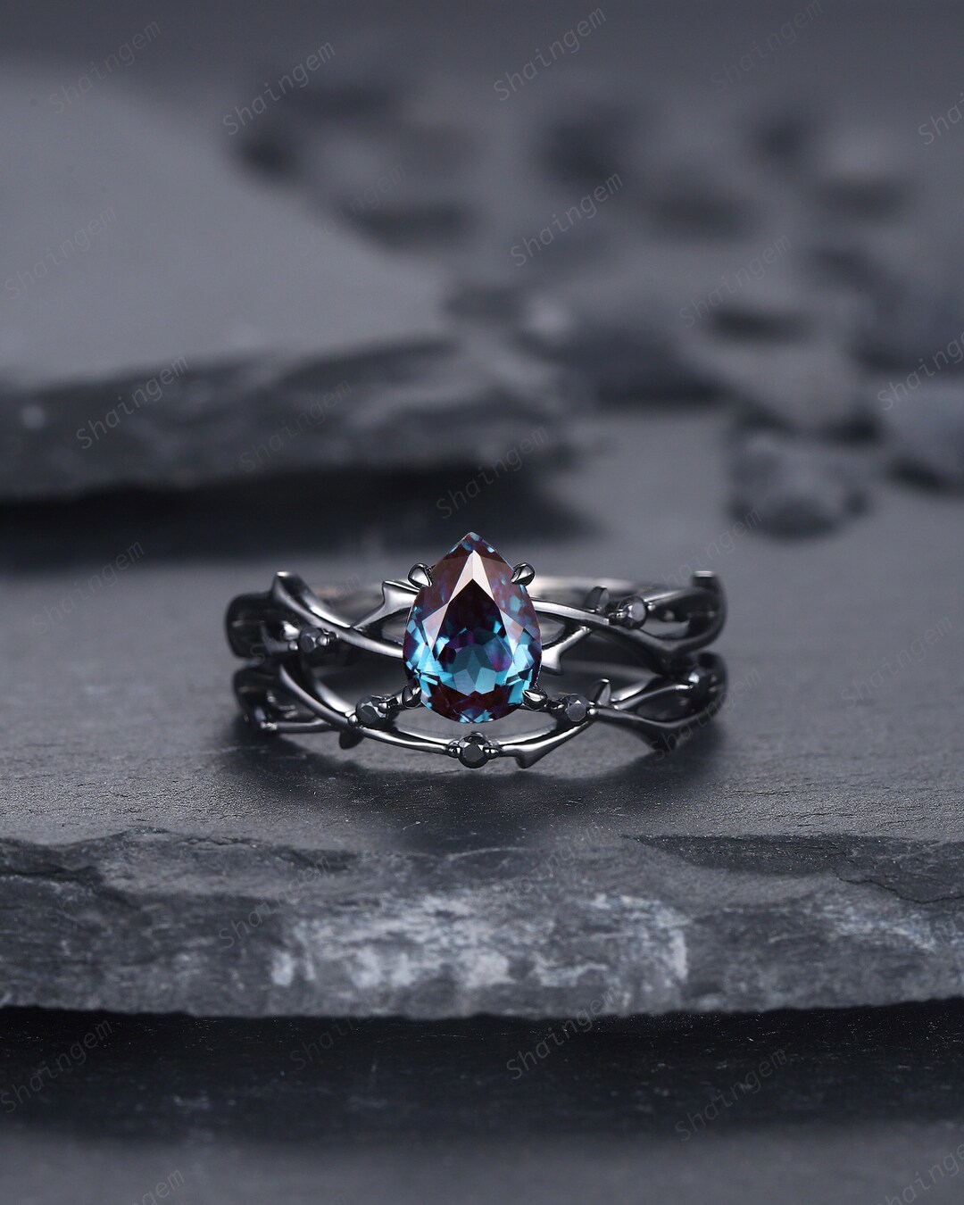 Vintage Rhodium Black Pear Alexandrite Engagement Ring Set, Unique ...