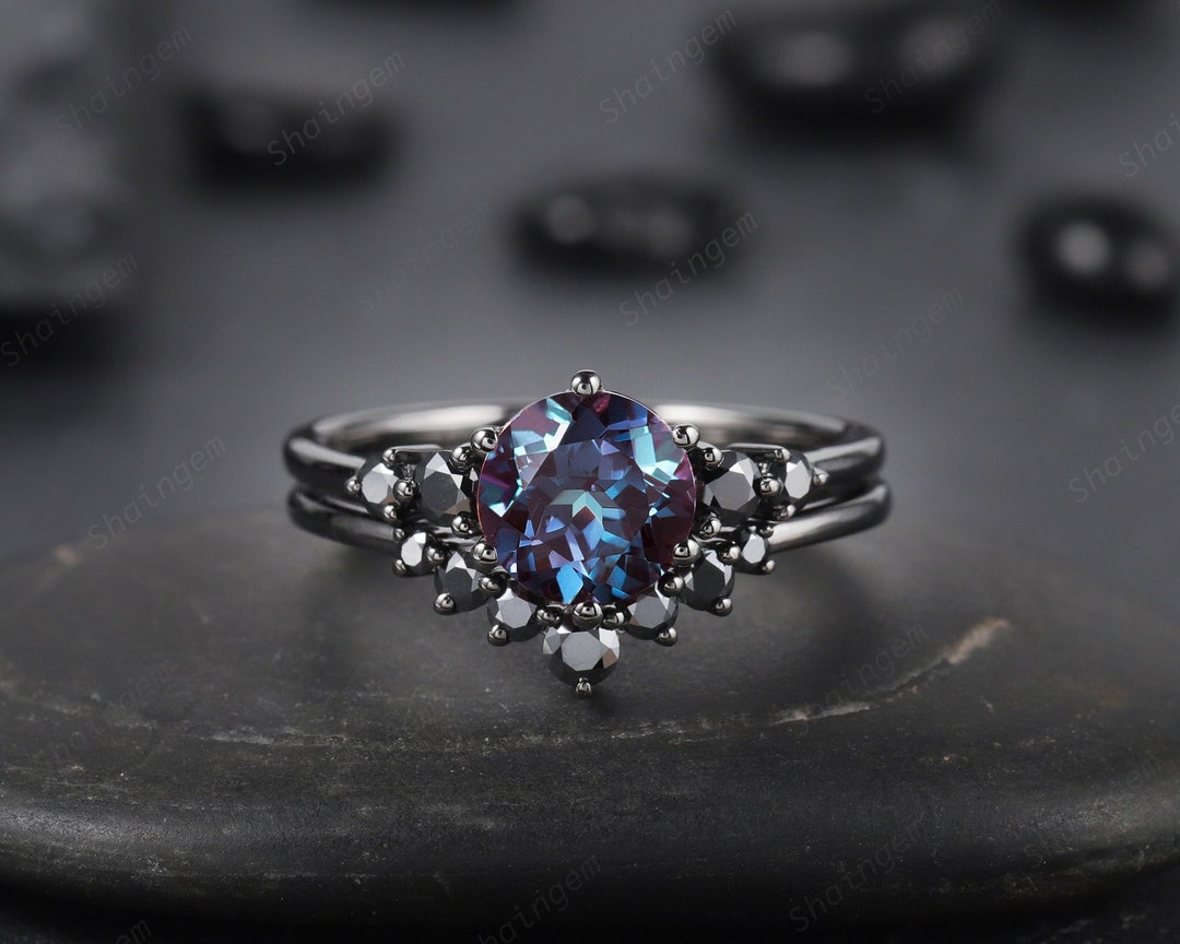 Vintage Black Gold Round Cut Alexandrite Engagement Ring - Etsy