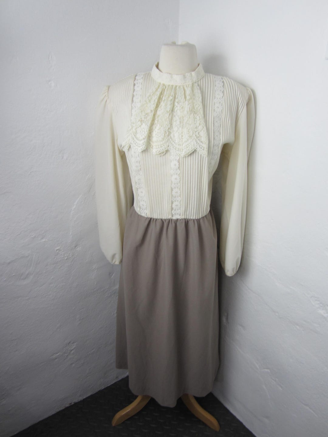 Vintage 60s Jennifer Gee USA A-line Dress Size 16 Lace Ascot Bow ...