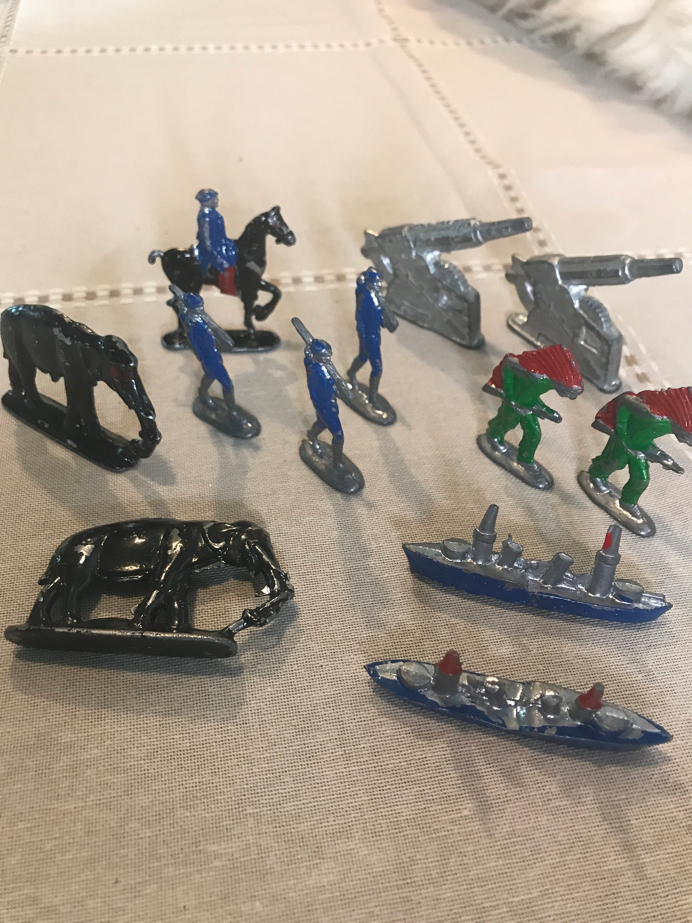 Vintage Miniature Lead Army Men Lot - Etsy