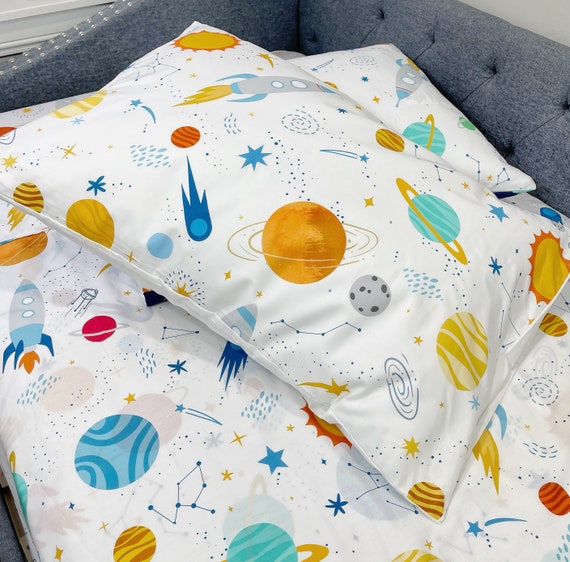 Solar System Twin Sheets