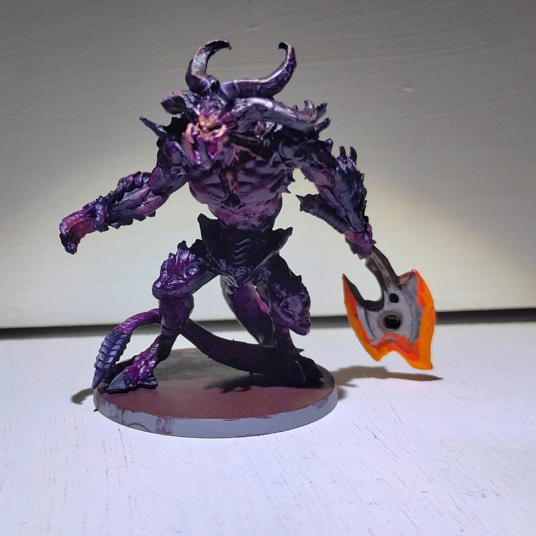 MINIATURE Hellknight Demon glow DND Wizkids Dungeons - Etsy