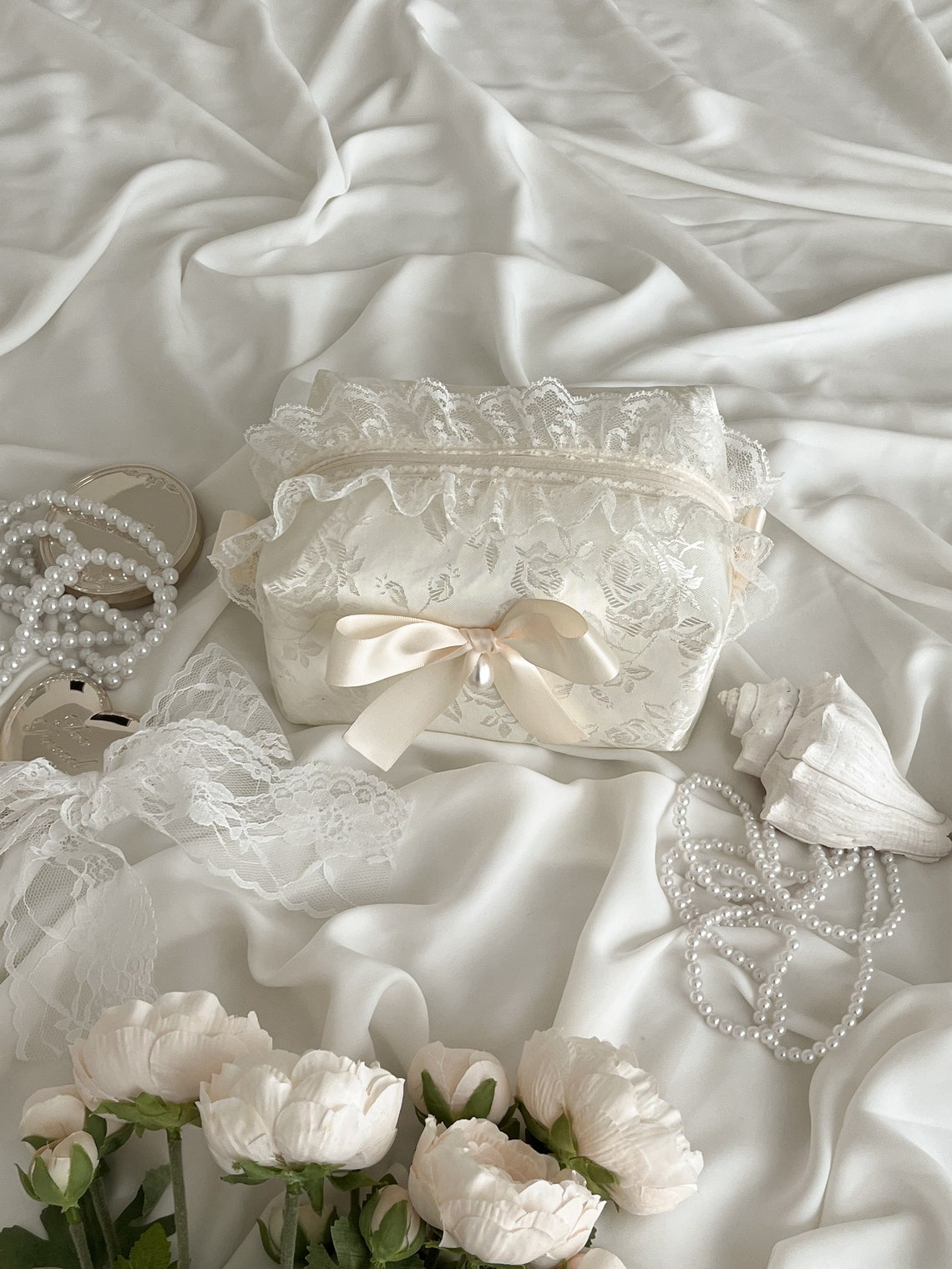 Daphne Makeup Bag in Lovely Ivory - Handmade Makeup Bag - Bridal Gift ...