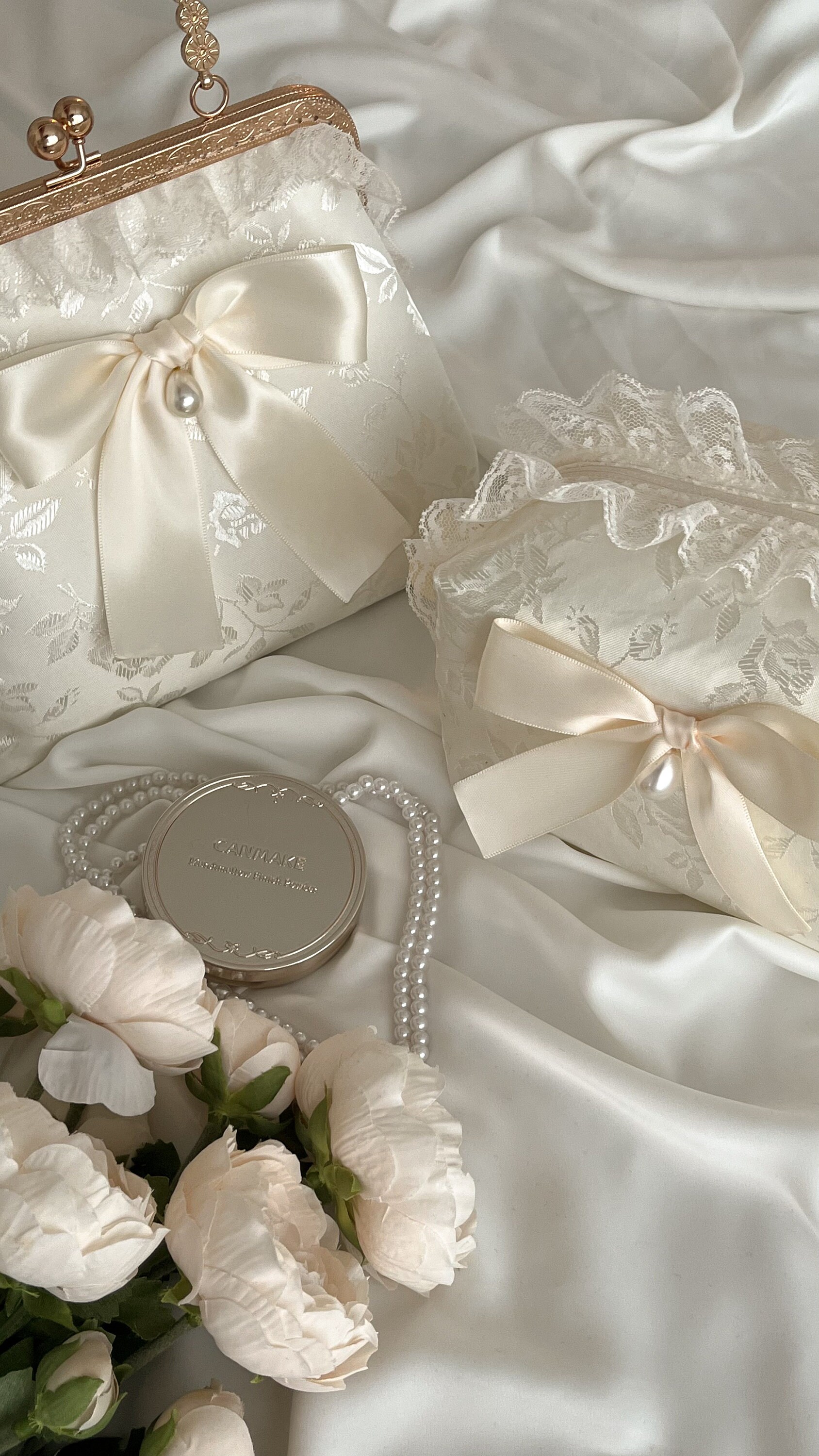 Daphne Makeup Bag in Lovely Ivory - Handmade Makeup Bag - Bridal Gift ...