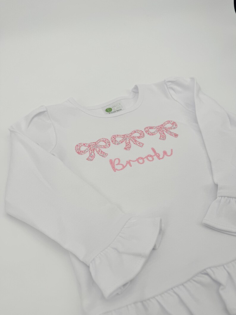 Girls Appliqué Bow Shirt / Bow Shirt / Floral Fabric / Baby Girl Bow - Etsy