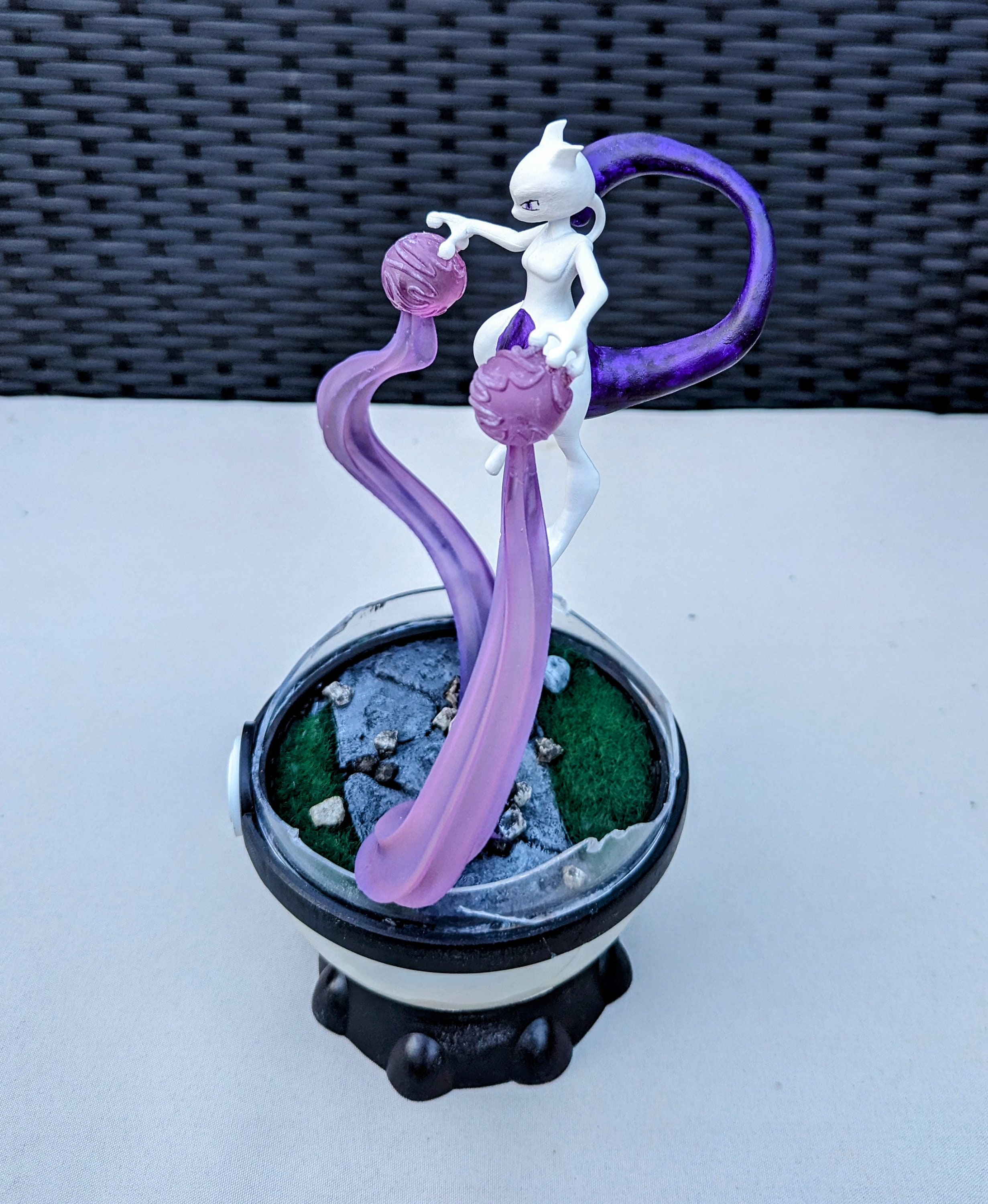 Mewtwo Pokemon Pokeball Terrarium - Etsy