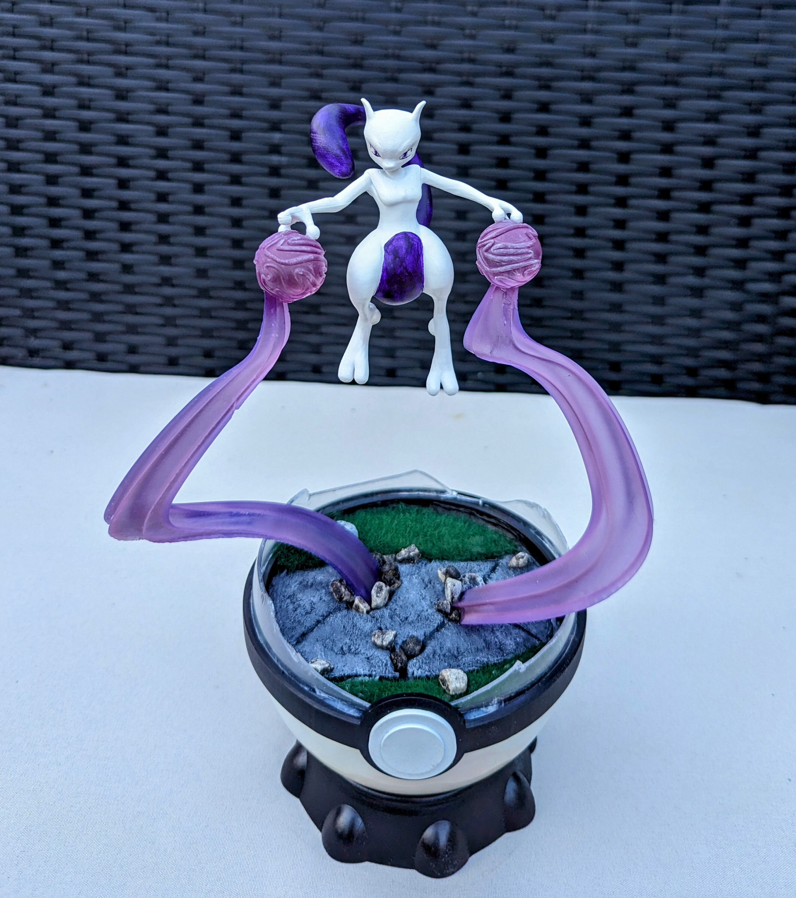 Mewtwo Pokemon Pokeball Terrarium - Etsy