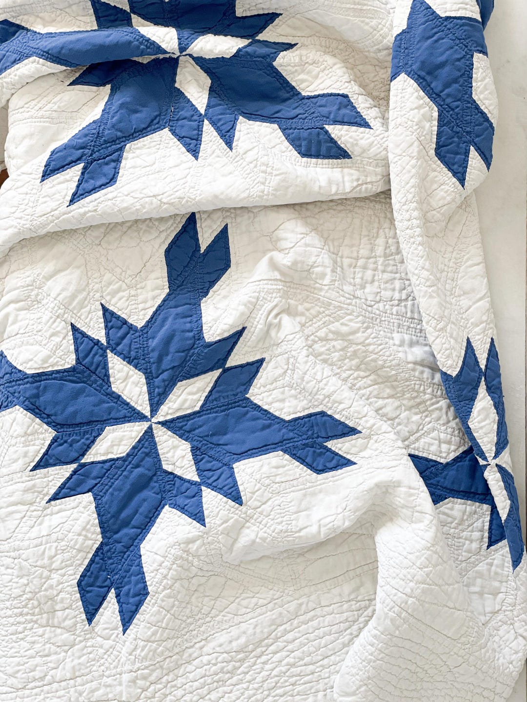 White and Blue Dove in the Window Quilt - Etsy