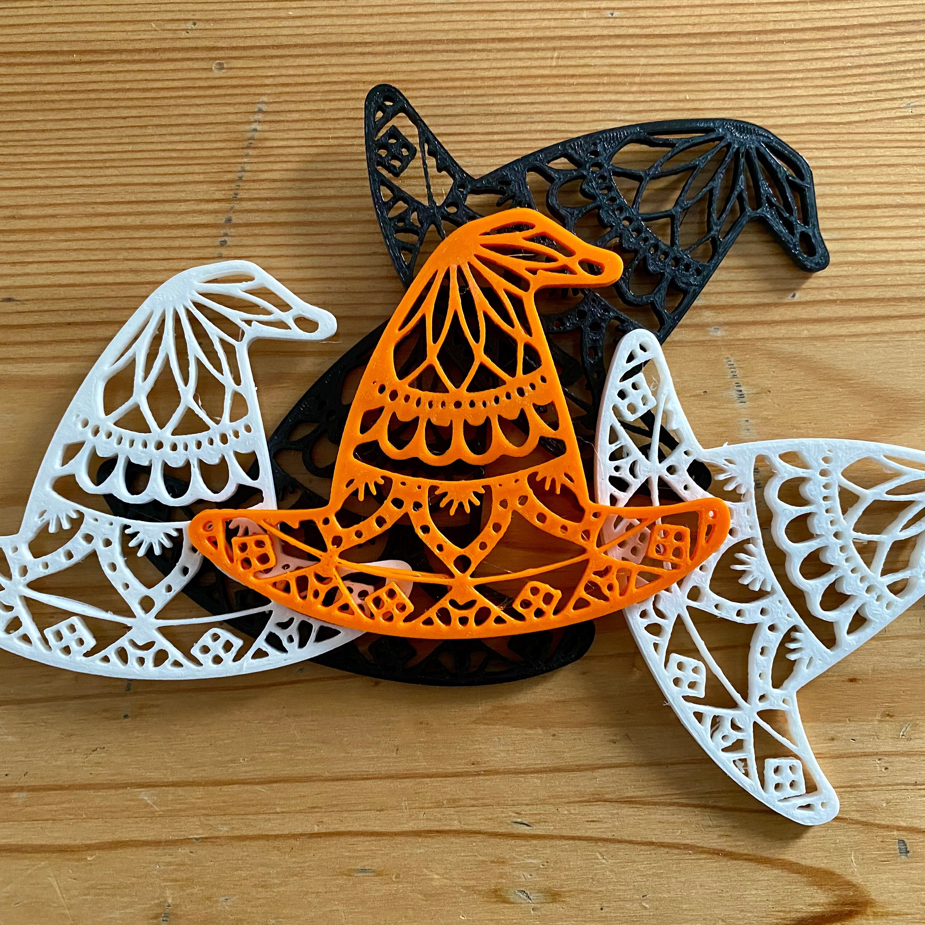Witch Hats (5 Pack | Orage(1), White(2), Black(@) | Halloween Ornament ...
