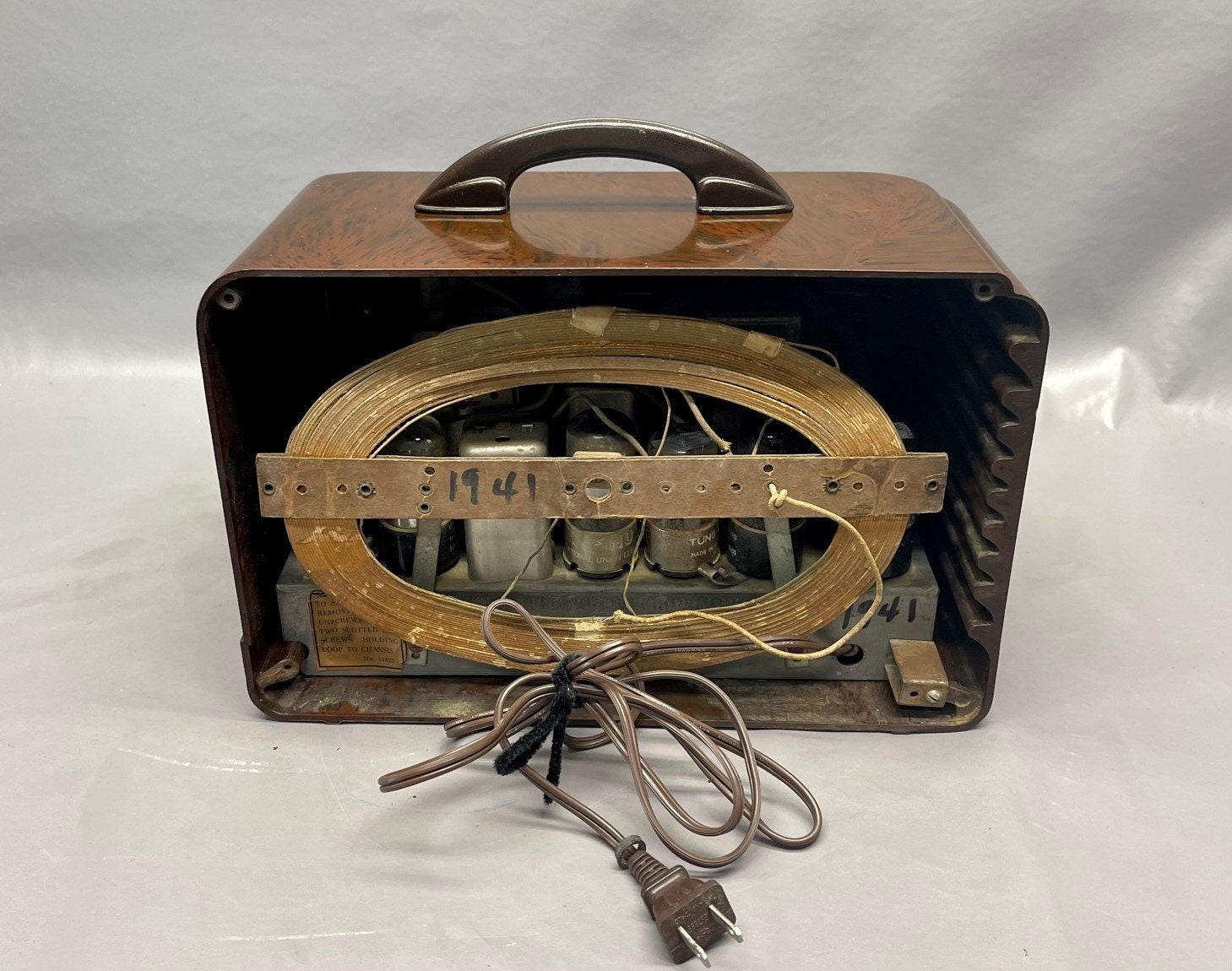 1941 Sentinel Radio Model 212W. Restored and Working FREE - Etsy