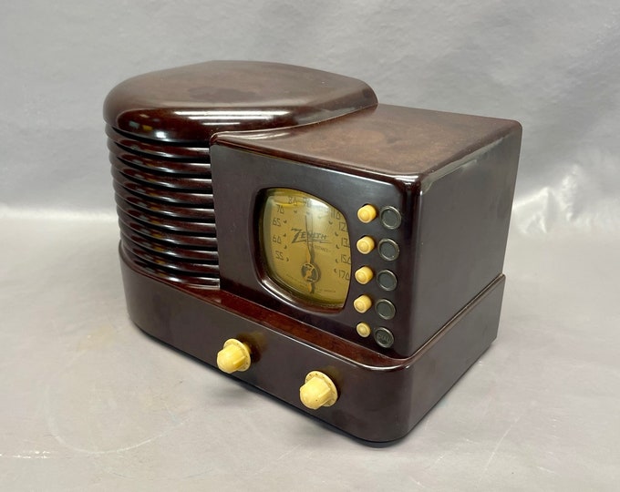 1939 Zenith Radio Model 5R312. Restored and Working! FREE Shipping! Mid ...