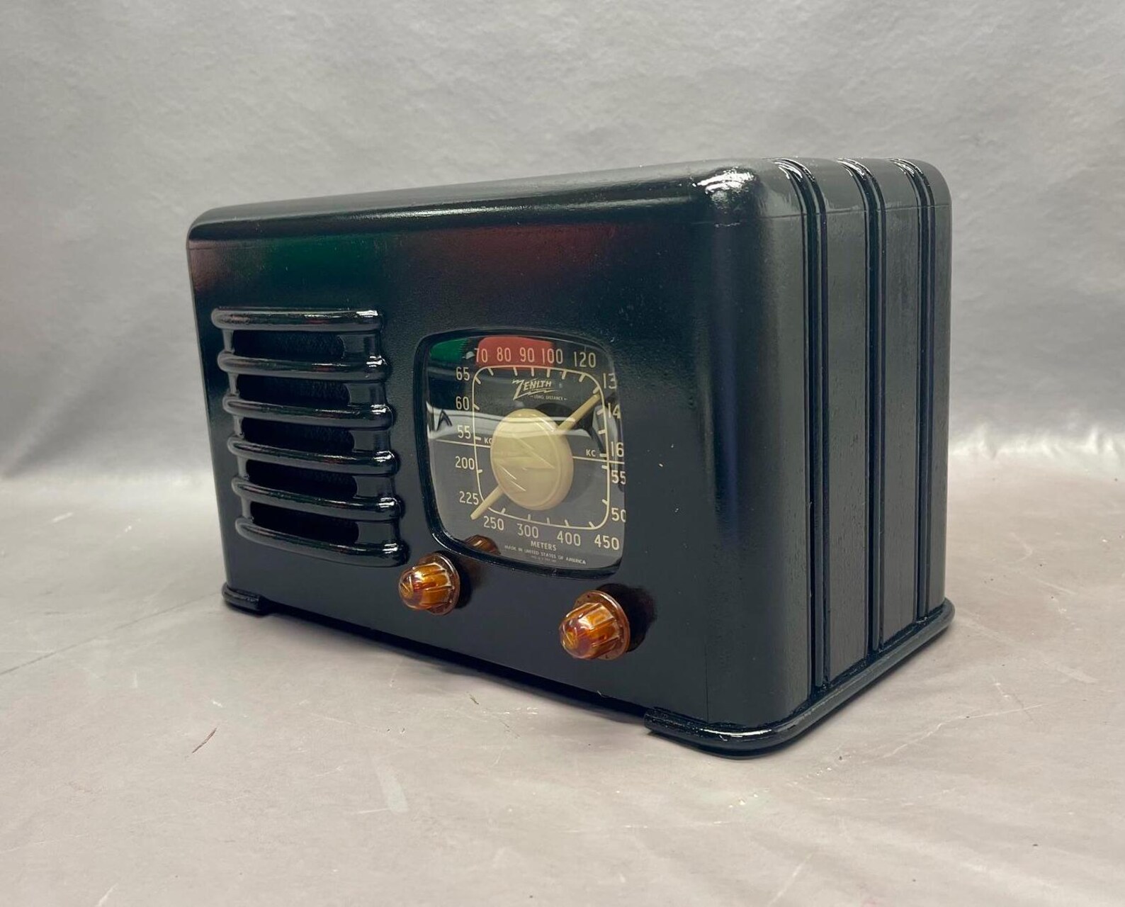 LR015 1941 Zenith "toaster" Radio Model 6D525 Mid Century Radio. FREE ...