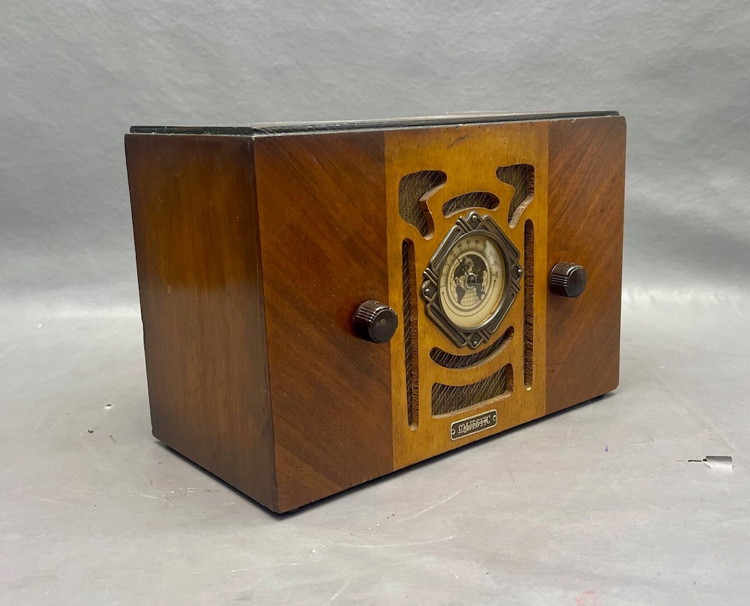1930s Majestic Radio. Mid Century Radio. FREE Shipping. Antique Radio ...
