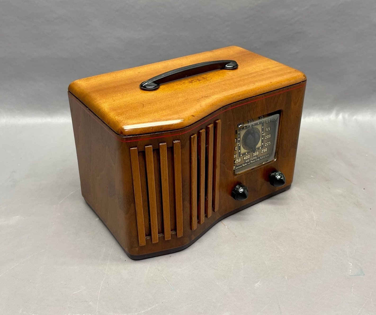 1940 Emerson Radio Model CR-261. Mid Century Radio. FREE Shipping ...