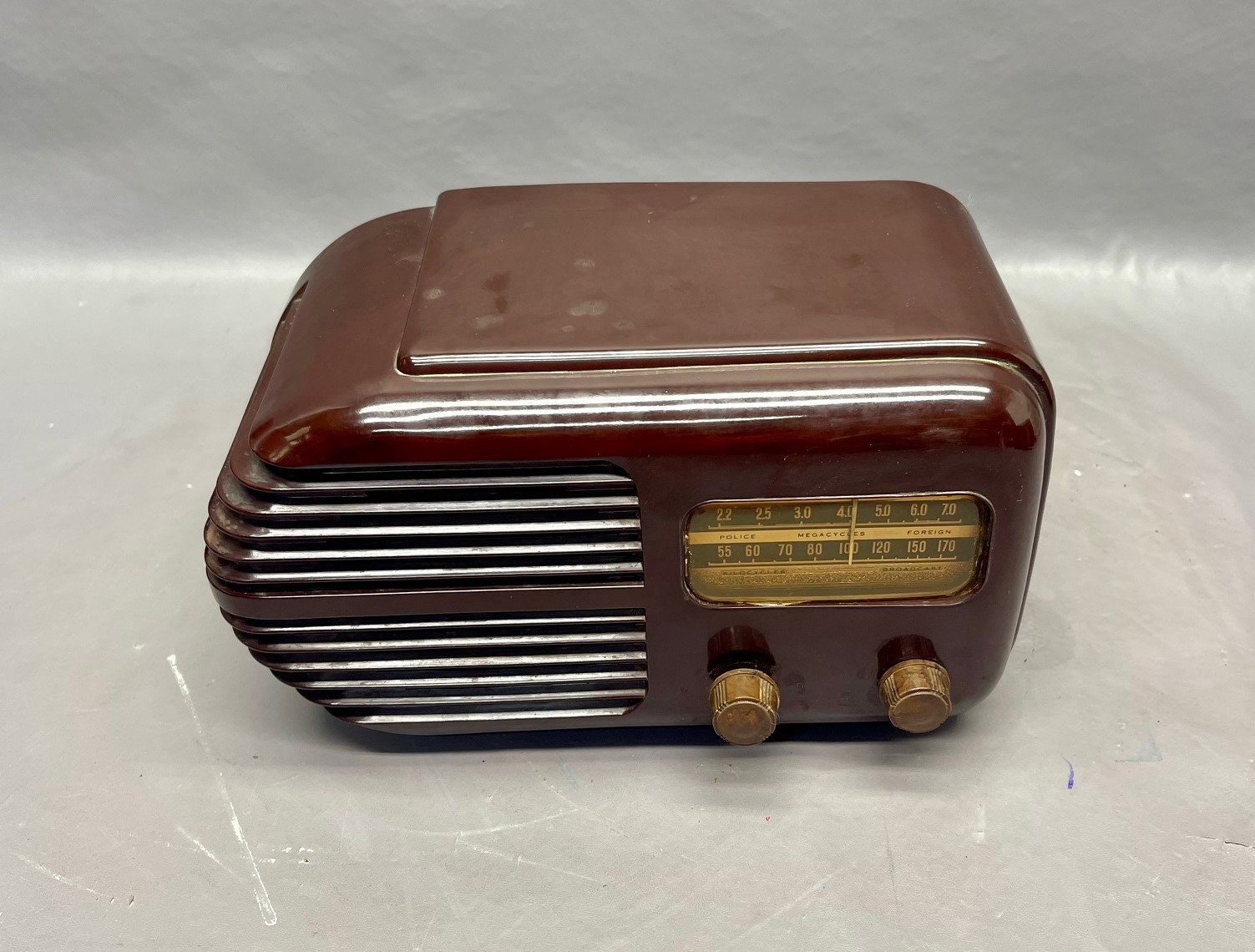 LR065 1939 Stewart Warner Radio Model 07-5R1. Restored and Working ...