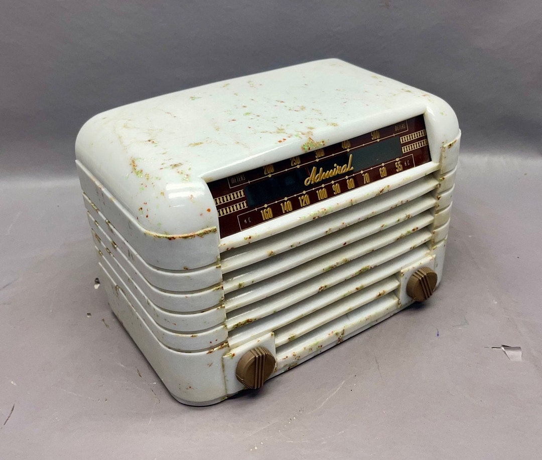 Beautiful and Rare 1941 Admiral Beetle Plastic Radio Model B6. Restored ...