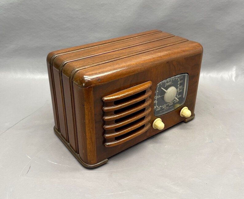 1941 Zenith toaster Radio Model 6D525 Mid Century - Etsy