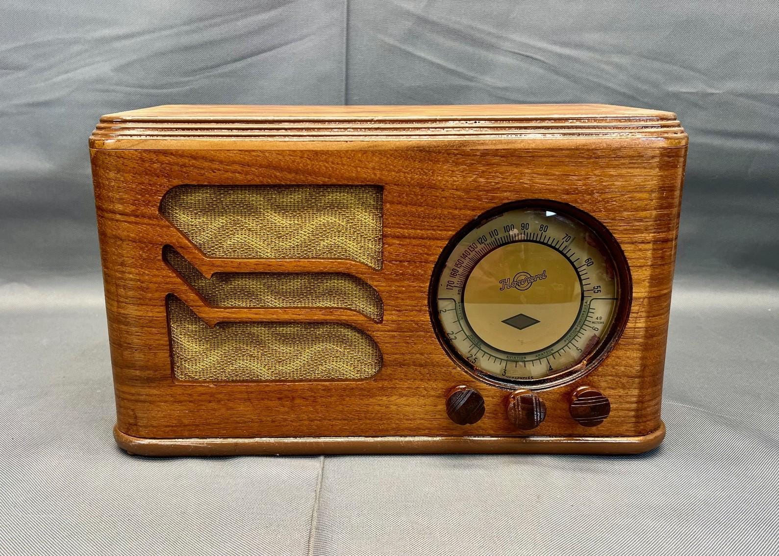 LR006 1937 Howard Radio Model 266. Mid Century Radio. FREE Shipping ...