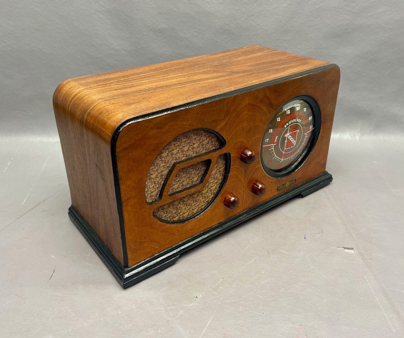 Rare 1938 Black Hawk Radio. Mid Century Radio. FREE Shipping. Antique ...