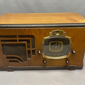 Stunning and Rare 1938 Detrola Radio Model 147E. Restored and Working ...