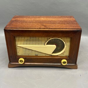 LR008 1949 Philco Radio Model 49-506. Restored Mid Century Radio. FREE ...