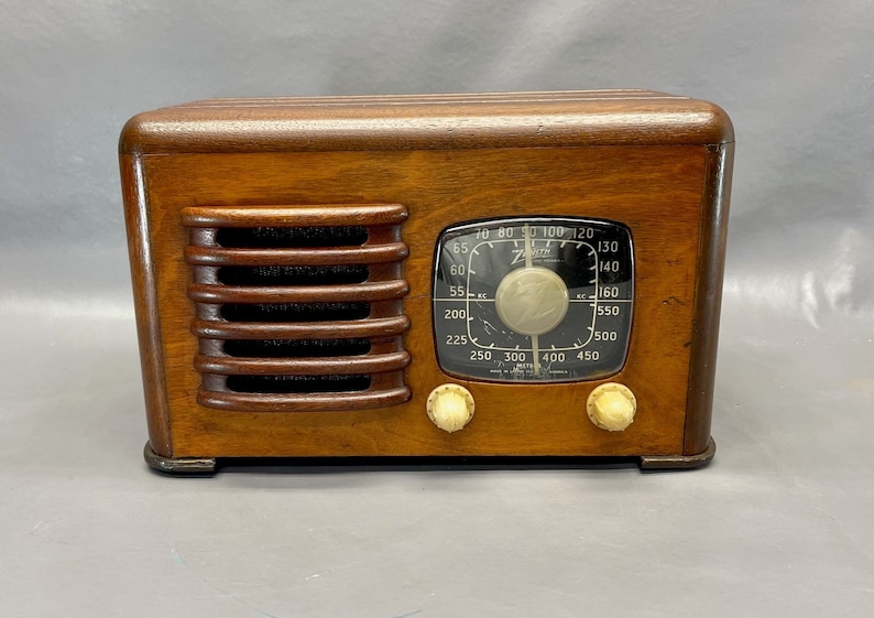 1941 Zenith toaster Radio Model 6D525 Mid Century - Etsy