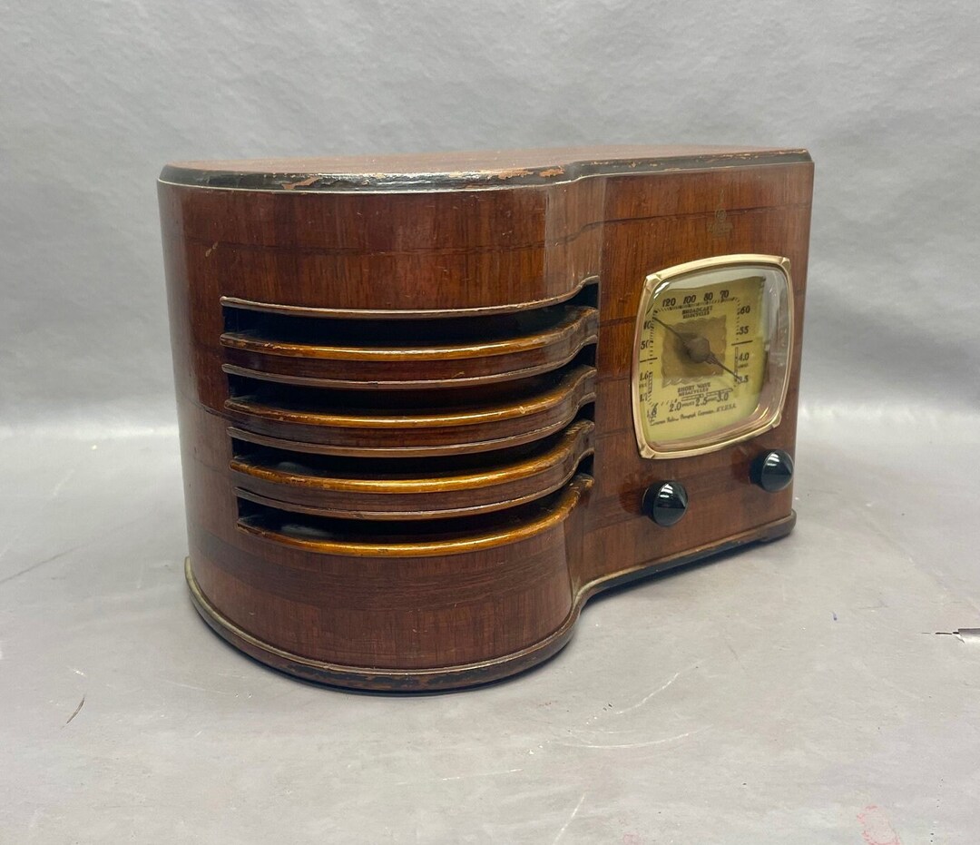 LR050 1939 Emerson Radio Model BJ214. Mid Century Radio. FREE Shipping ...