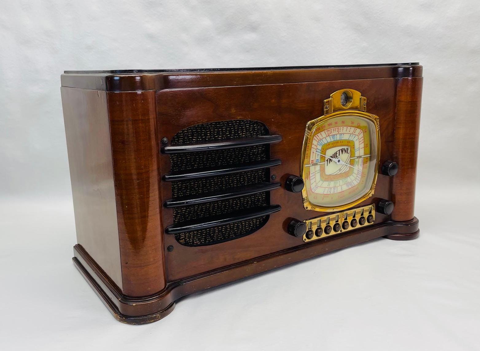 1937 Truetone Radio
