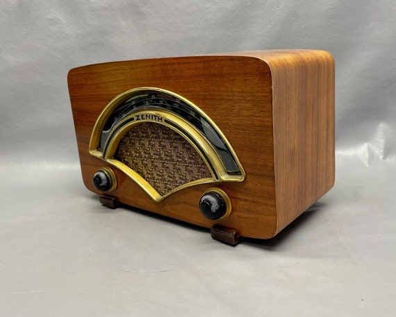 1946 Zenith Radio Model 8H034. AM & FM Bands. Mid Century - Etsy