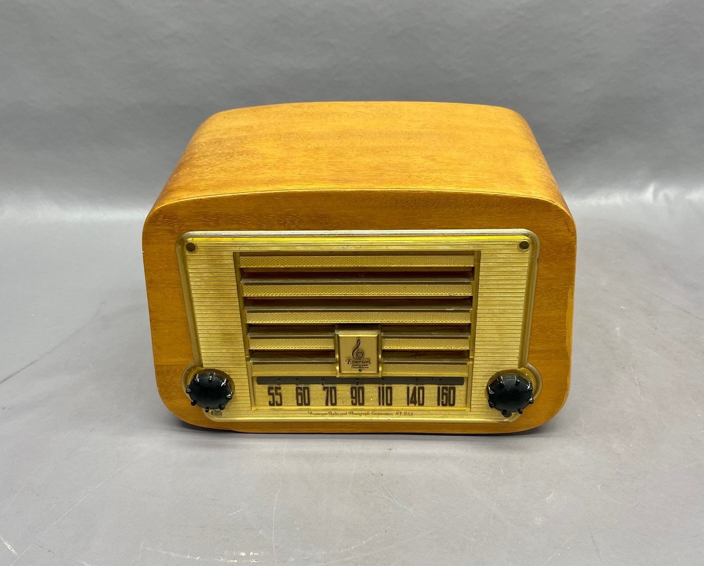 1946 Emerson Radio Model 578A. Mid Century Radio. FREE - Etsy