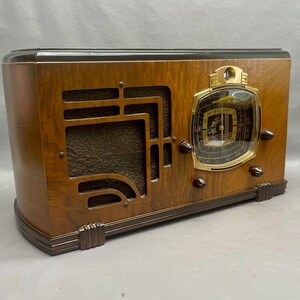 Stunning and Rare 1938 Detrola Radio Model 147E. Restored and Working ...