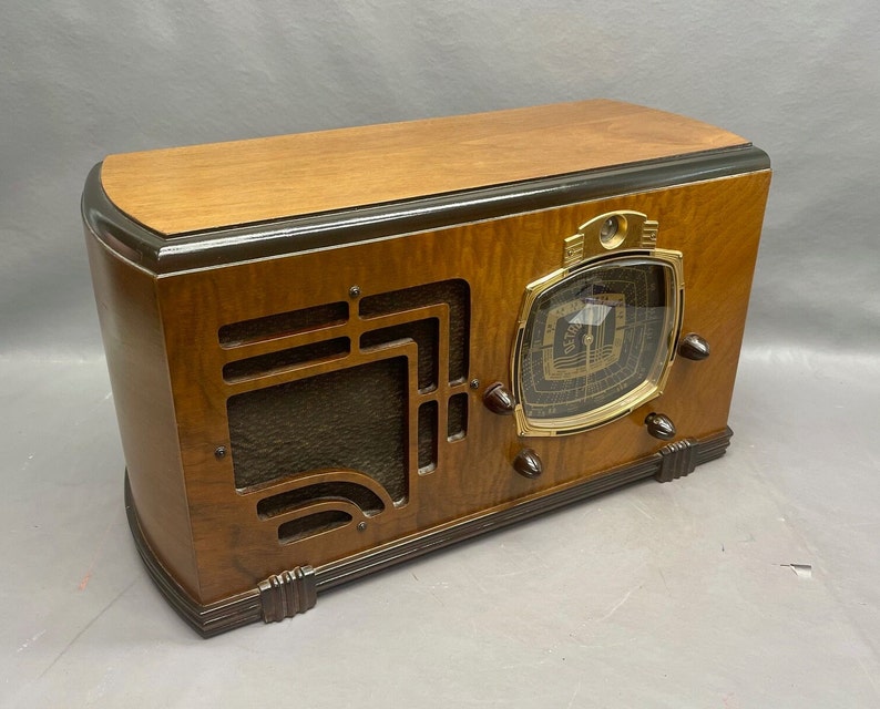 Stunning and Rare 1938 Detrola Radio Model 147E. Restored and Working ...