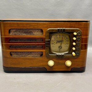 1939 Zenith Radio Model 5R316. Restored and Working. Vintage Radio ...