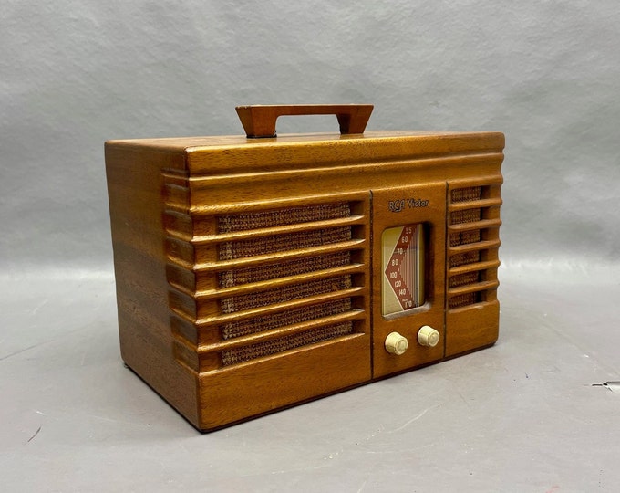 LR021 1939 RCA "world's Fair" Radio. Mid Century Radio. FREE Shipping ...