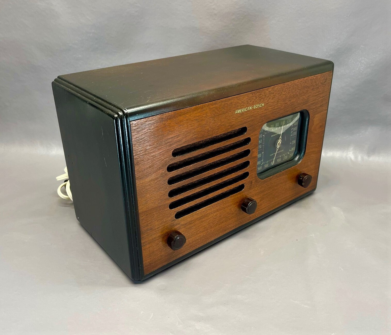 LR056 1936 American Bosch Radio Model 610A2. Restored and Working. FREE ...