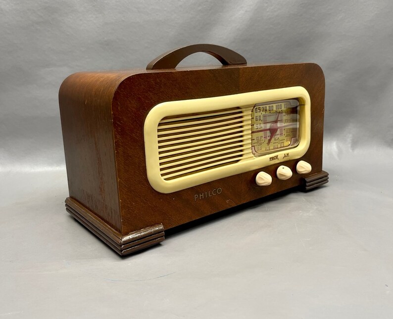 1941 Philco Radio Model 41-221 Restored. FREE Shipping - Etsy