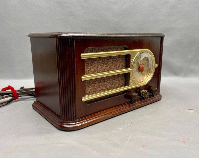 1946 Silvertone Radio Model 6050. Restored and Working FREE Shipping ...