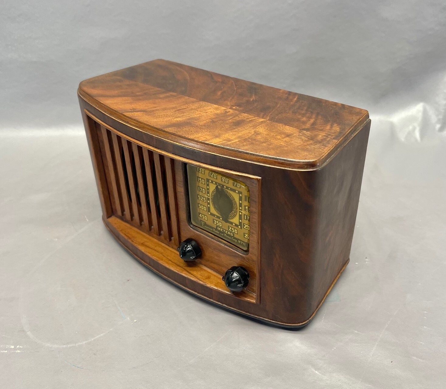 Rare 1940 Emerson Radio Model CR-262. Ingraham Cabinet. Mid Century ...
