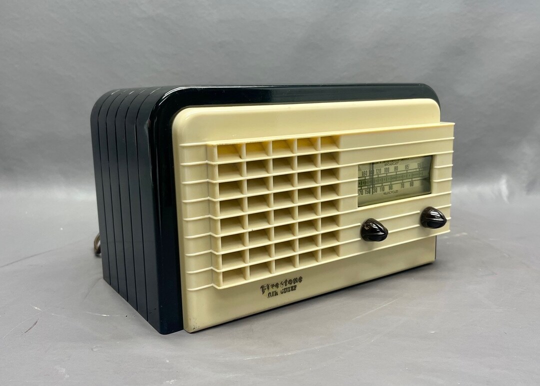 VRS0275 1940 Firestone Radio Model S-7428. Restored and Working! FREE ...